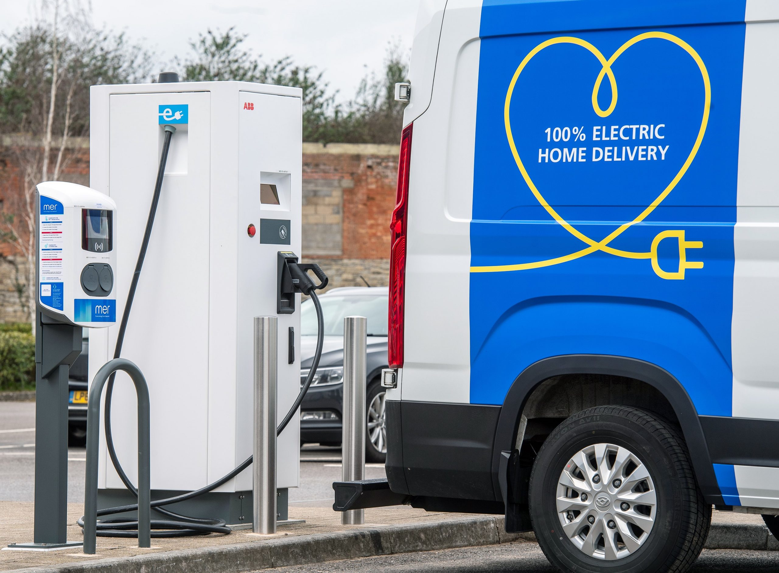 IKEA UK invests £4.5 million in EV charging infrastructure - theenergyst.com
