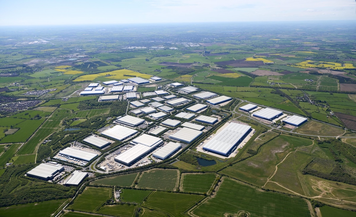 Magna Park to get electric truck charging hub - theenergyst.com